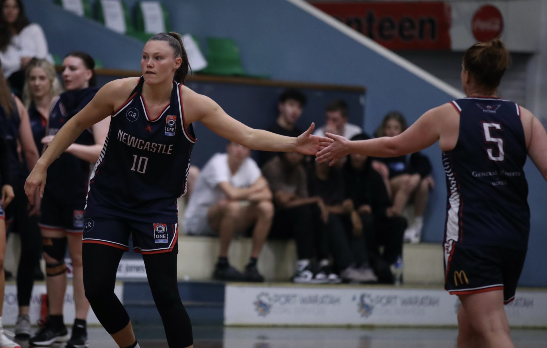 MUNGER BACK FOR MORE - Newcastle Basketball